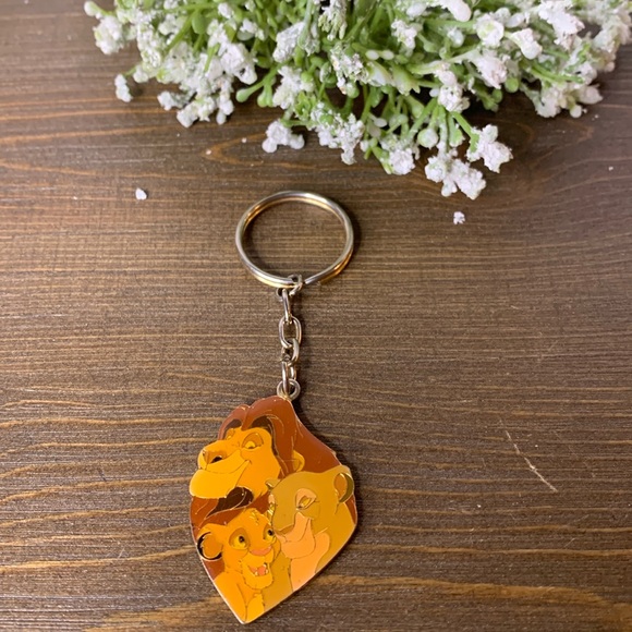 Accessories | Vintage Disney The Lion King Keychain Simba Metal Movie ...